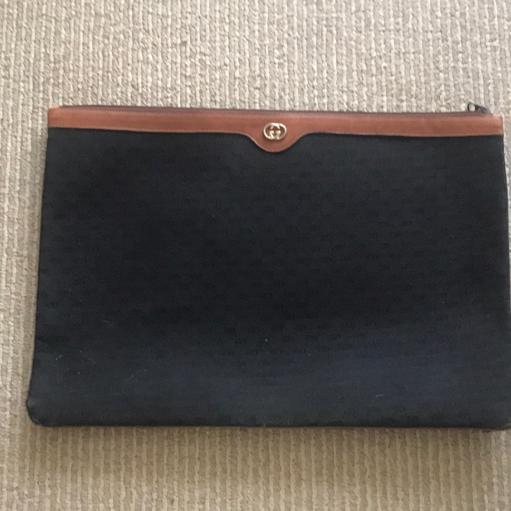 Authentic Gucci Vintage Portfolio Laptop Case - Gem